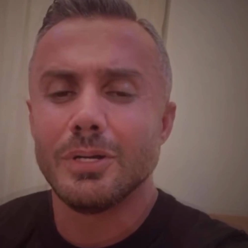 دانلود آهنگ ابی عالی ستاره مشت هاکرده آسمون ره شادمانی ها شادمانی ها